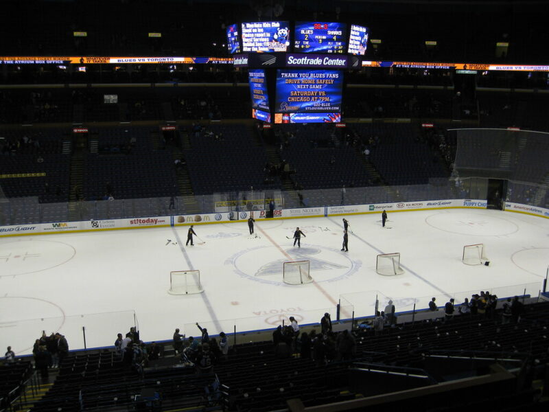Blues Triumph Over Blackhawks 5-3 Behind Kyrou and Fowler's Second ...